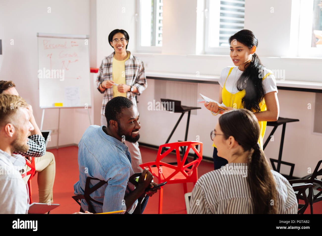 Leadership discussion hi-res stock photography and images - Alamy