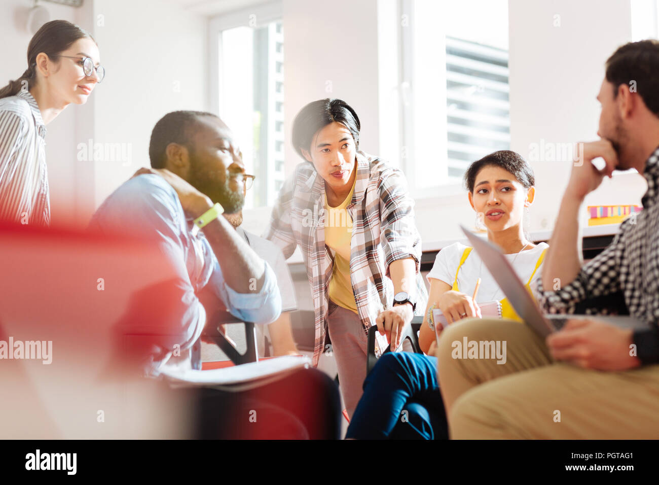 Students project teacher hi-res stock photography and images - Alamy