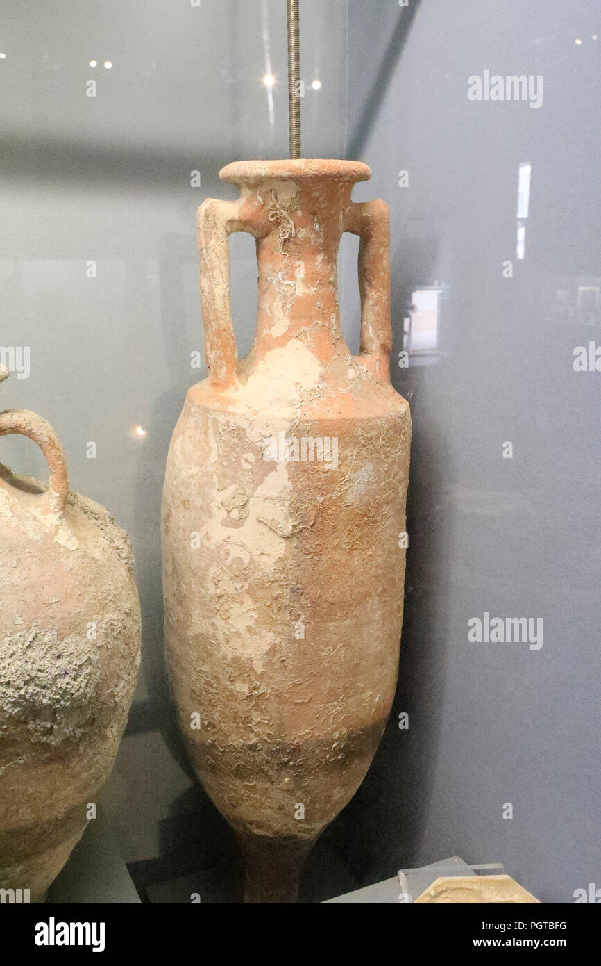 Roman Docks High Resolution Stock Photography and Images - Alamy