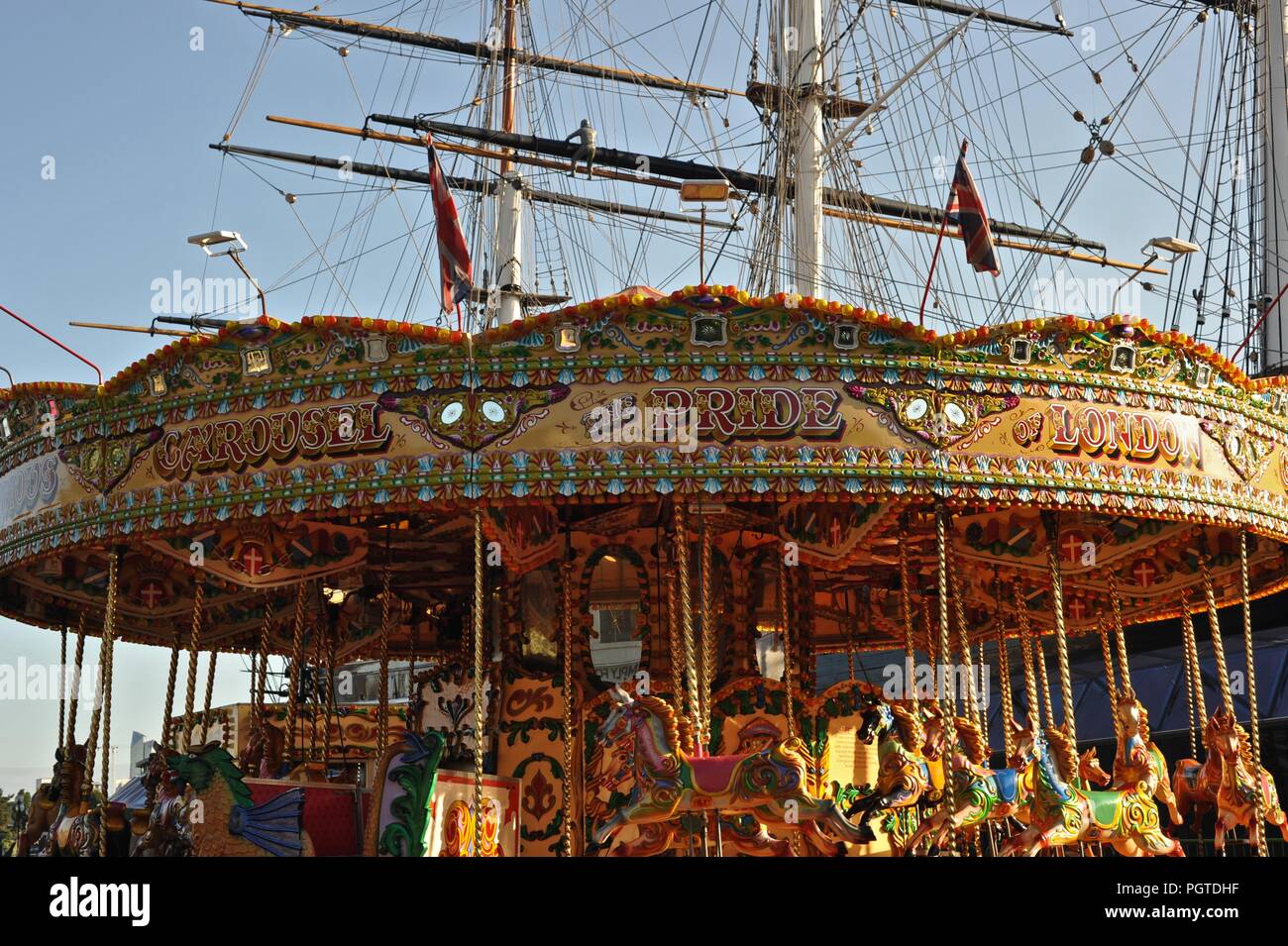 England london greenwich carousel hi-res stock photography and images ...