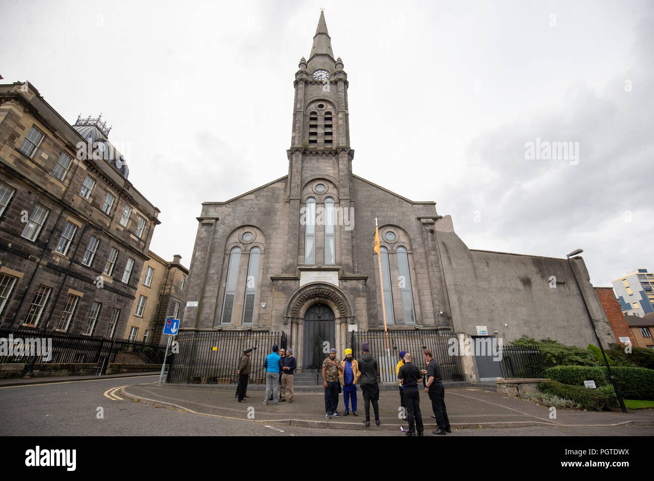 Guru nanak gurdwara hi-res stock photography and images - Alamy