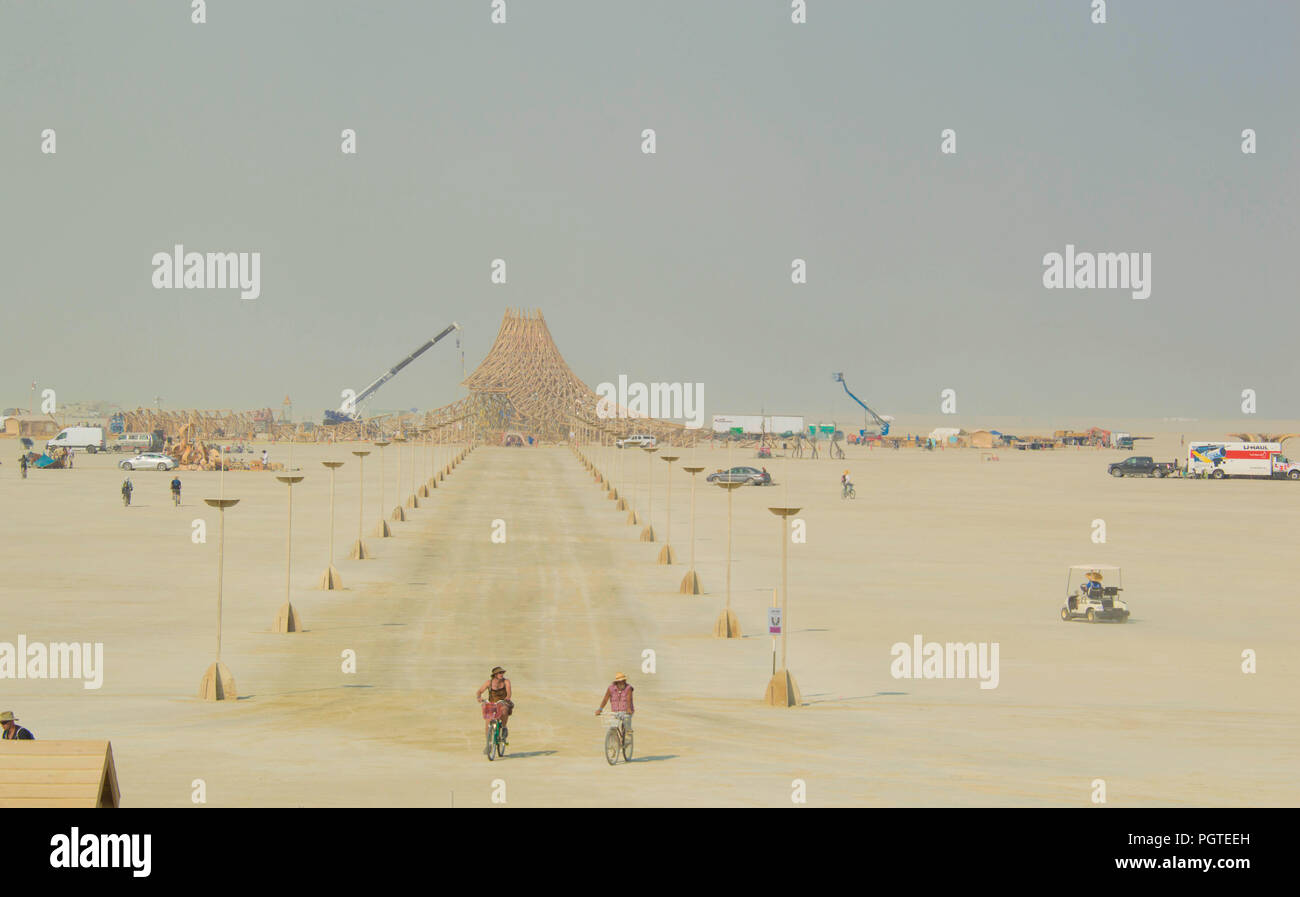 Burning man festival nevada desert hi-res stock photography and images ...