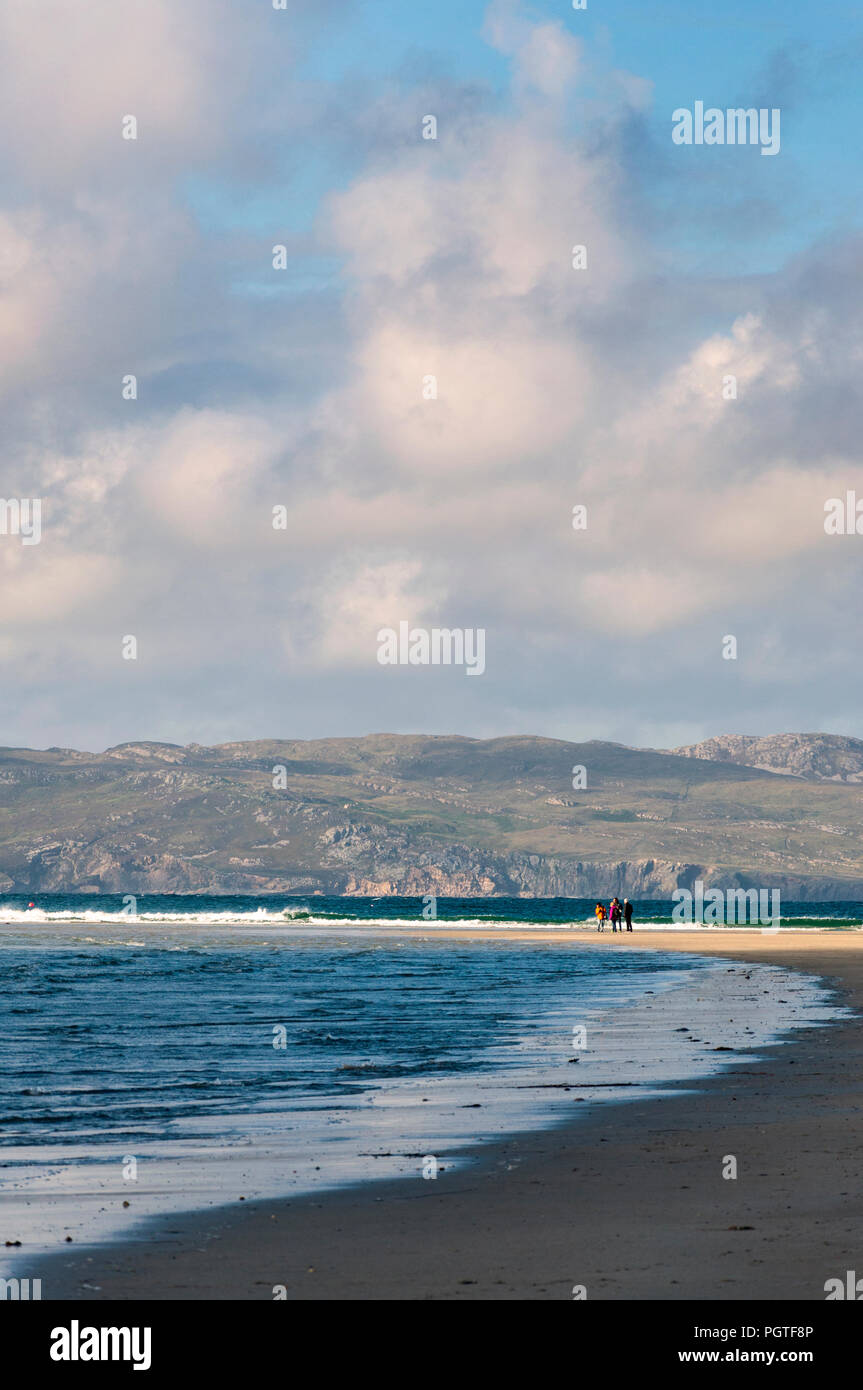 Narin Strand beach near Ardara, County Donegal, Ireland. Evening light ...
