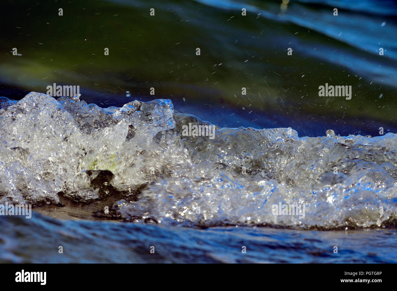 Incoming tide hi-res stock photography and images - Alamy