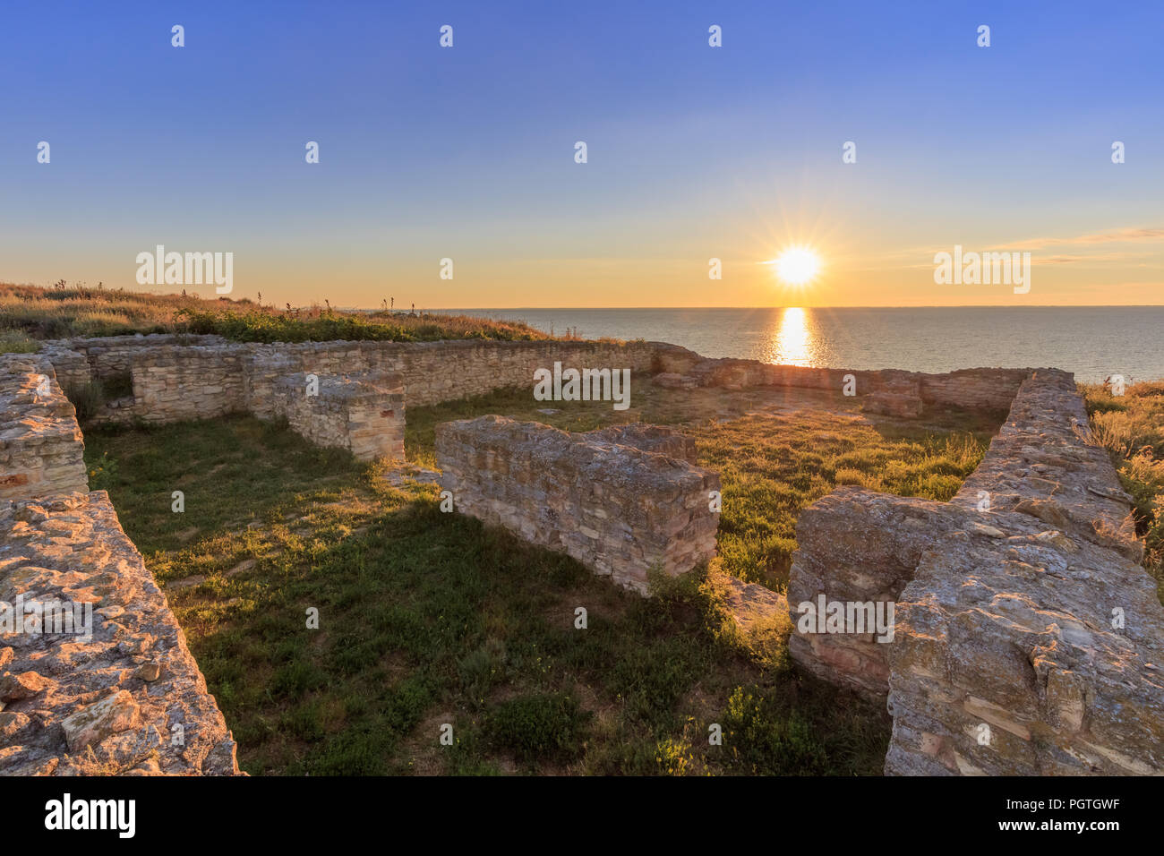 Roman ruins of Argamum (Organe) citadel. Dobrogea, Romania Stock Photo ...