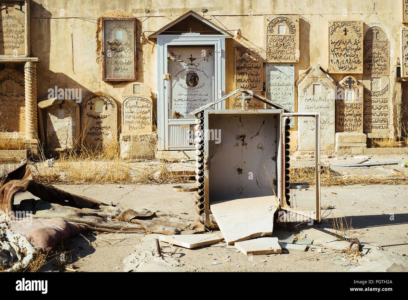 The ruins of the churches in Qaraqosh, the christian city destroyed by ...