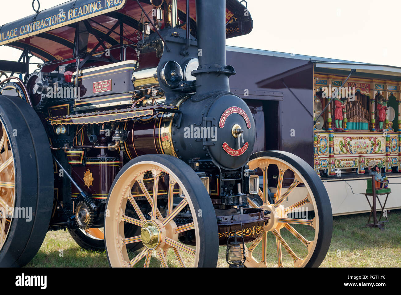 Fairground traction engine hi-res stock photography and images - Alamy