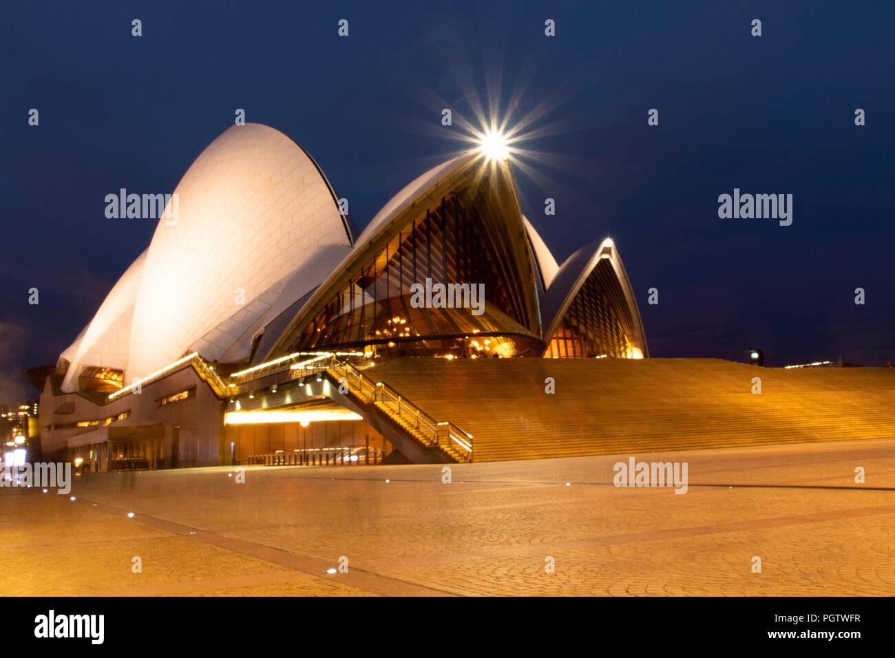 Symbols of sydney hi-res stock photography and images - Alamy