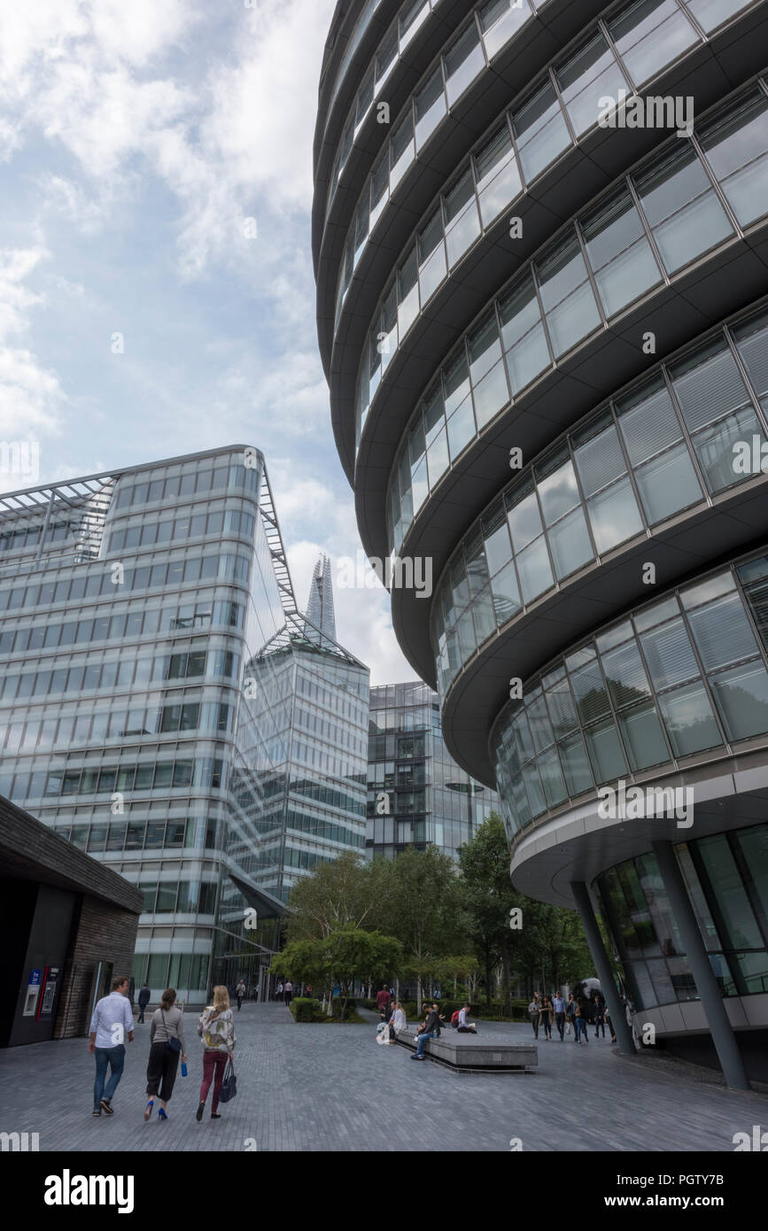 Greater london council buildings hi-res stock photography and images ...