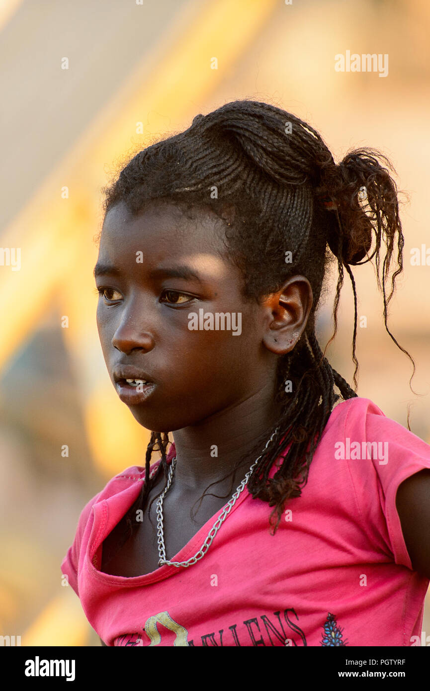 African fulani braids hi-res stock photography and images - Alamy