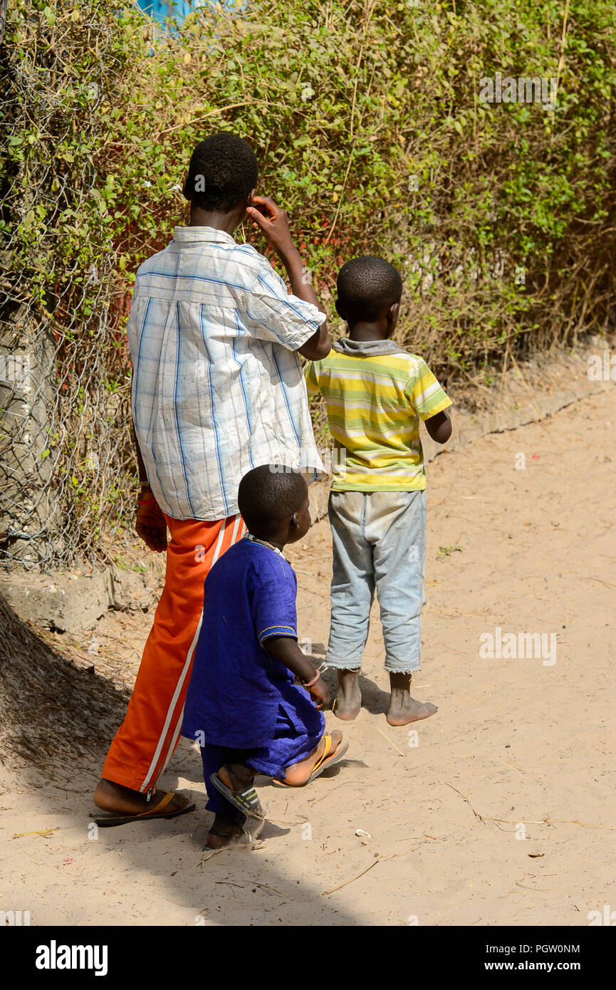 Diola people hi-res stock photography and images - Alamy