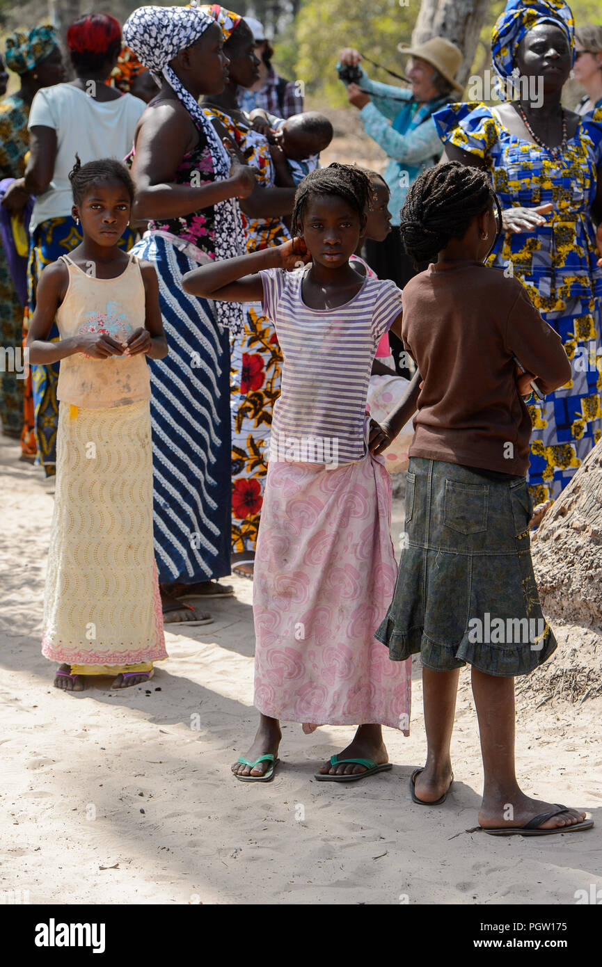 Diola people hi-res stock photography and images - Alamy