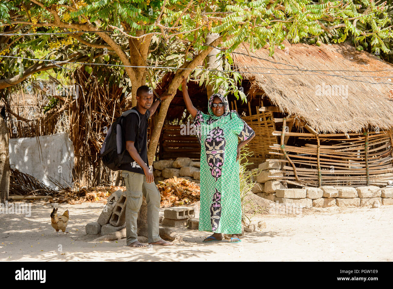 Diola people hi-res stock photography and images - Alamy