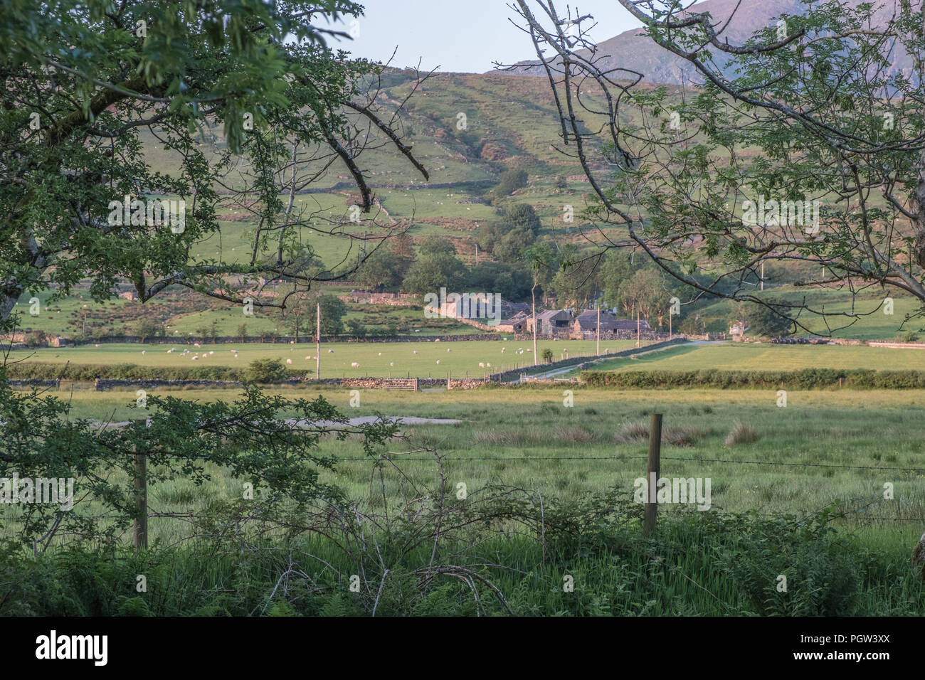 Snowdon ascent hi-res stock photography and images - Alamy