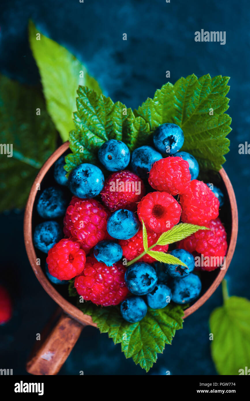 Rain on raspberries hi-res stock photography and images - Alamy