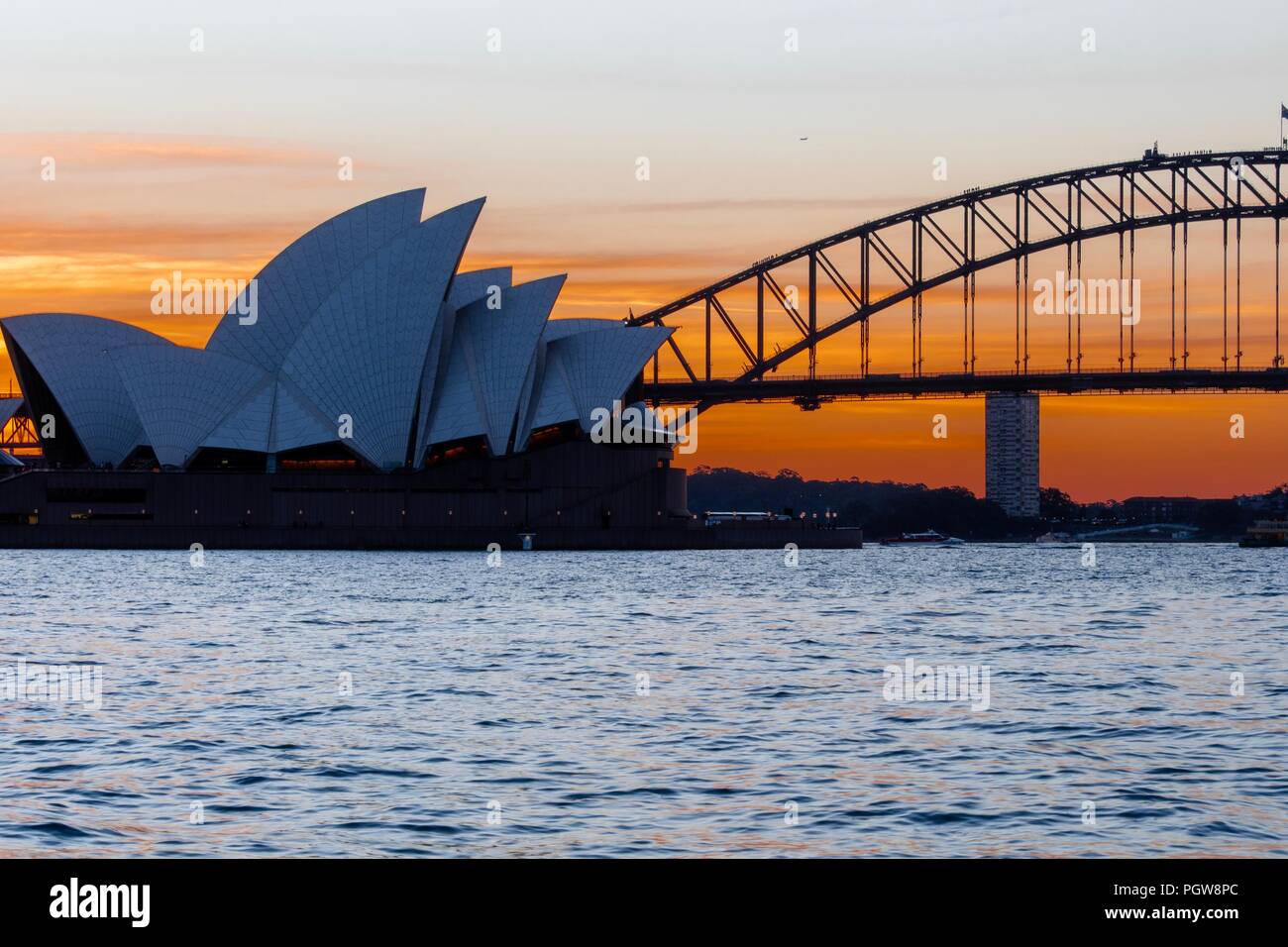 Opera house sydney harbour bridge hi-res stock photography and images ...