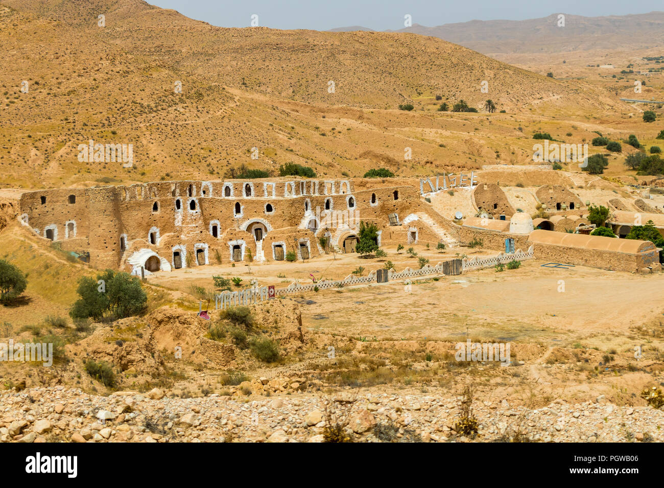 Cave house in matmata hi-res stock photography and images - Alamy