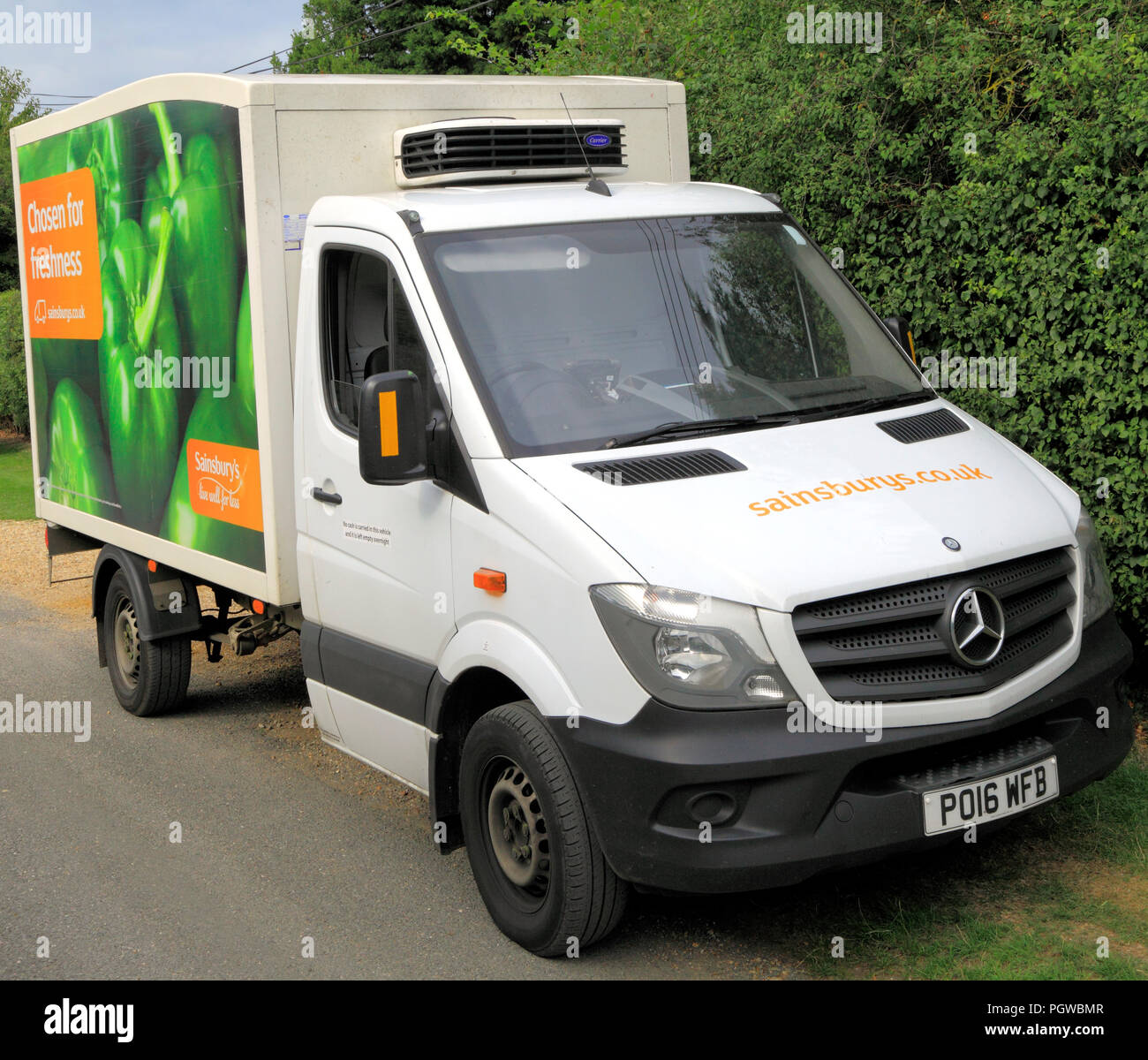 Sainsburys delivery van hi-res stock photography and images - Alamy