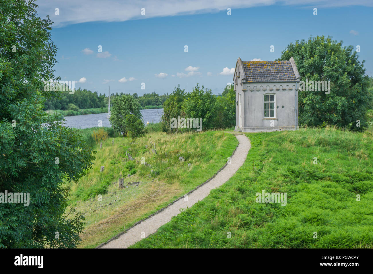 Small crypt hi-res stock photography and images - Alamy