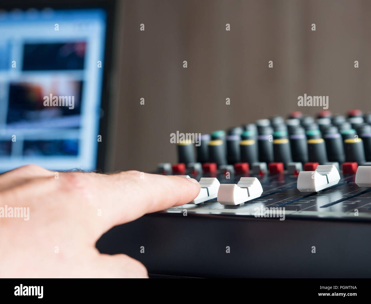 Sound producing equipment hi-res stock photography and images - Alamy