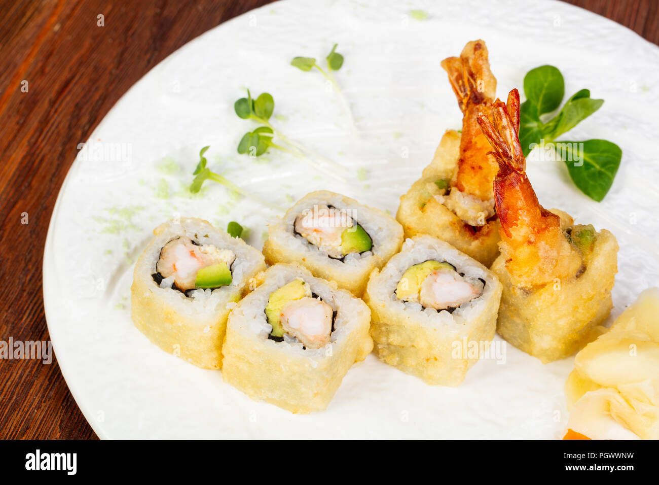Japanese prawn roll with avocado Stock Photo - Alamy