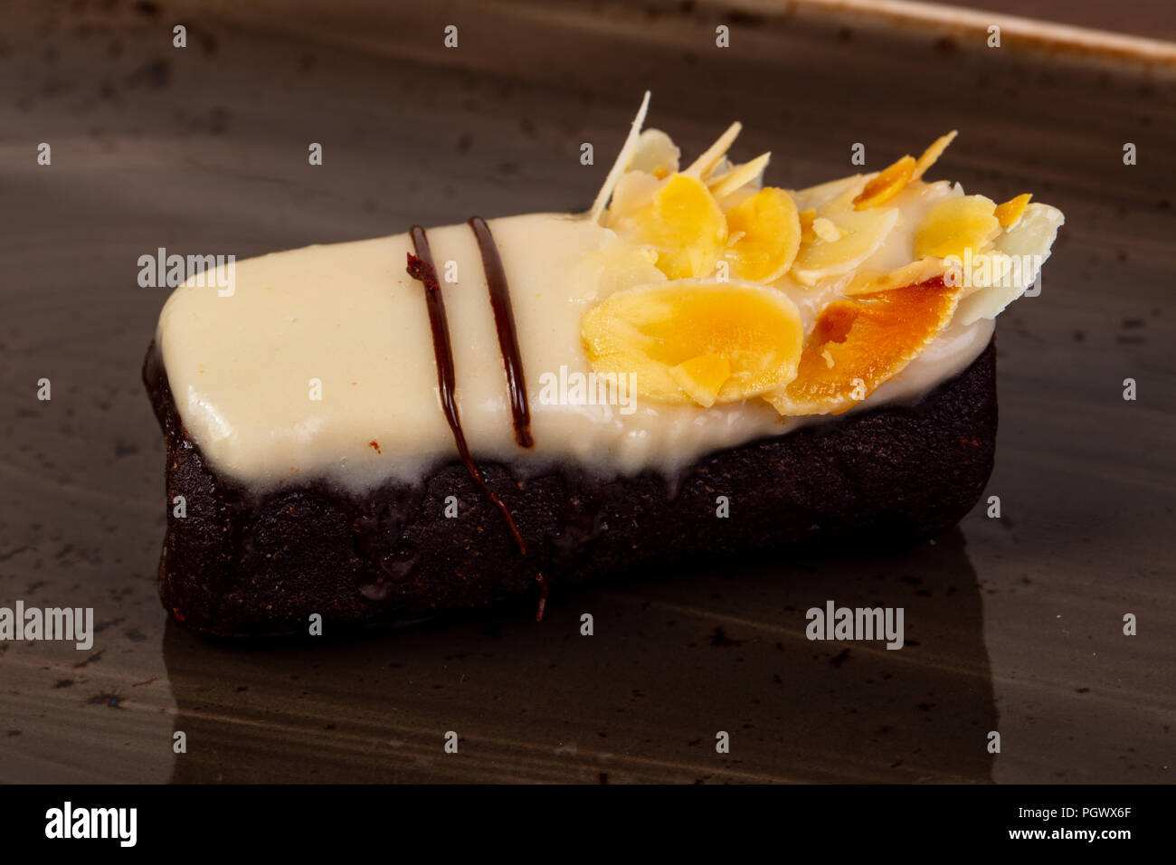 Sponge cake dessert in the plate Stock Photo - Alamy