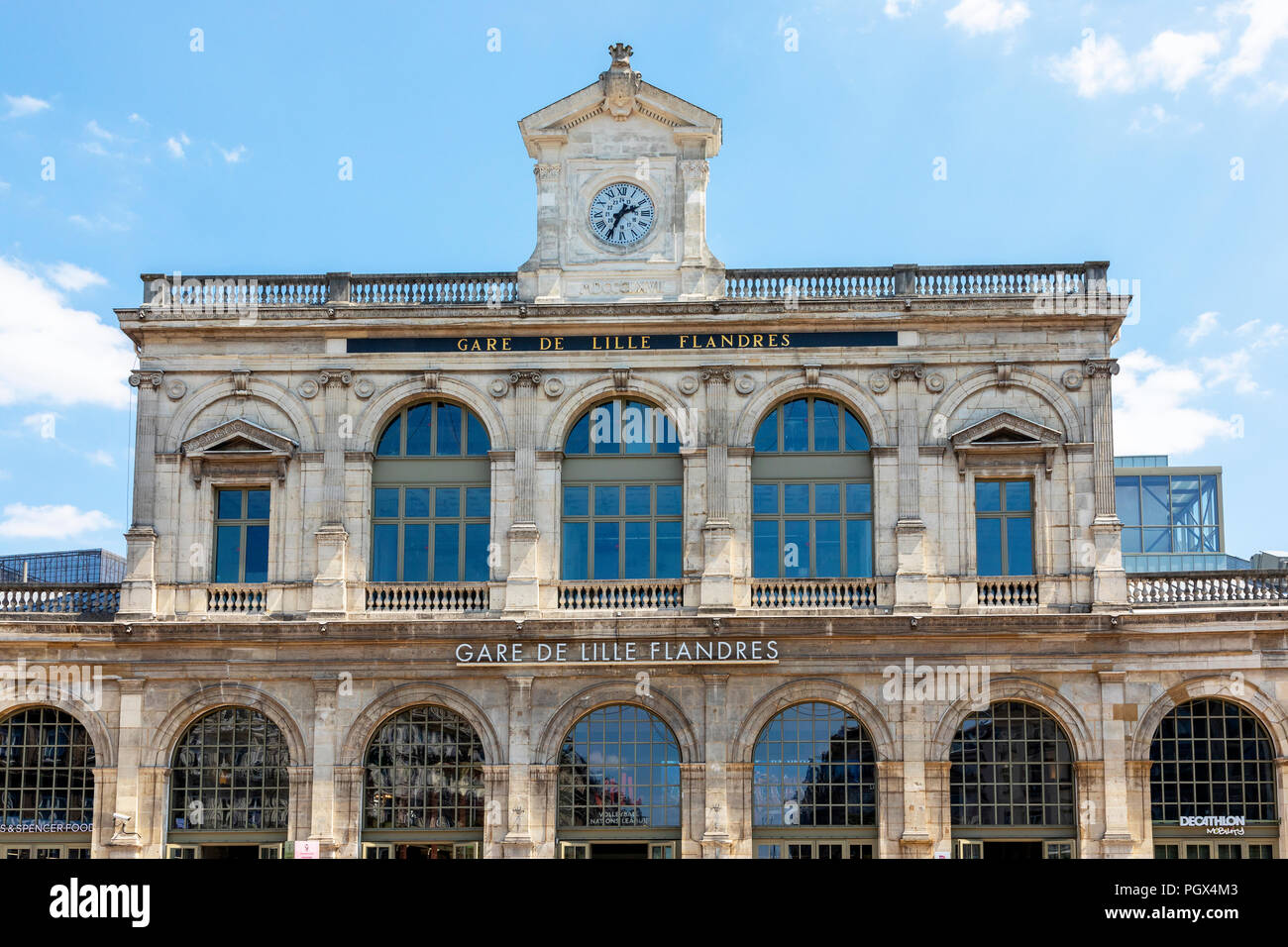 Metro lille hi-res stock photography and images - Alamy
