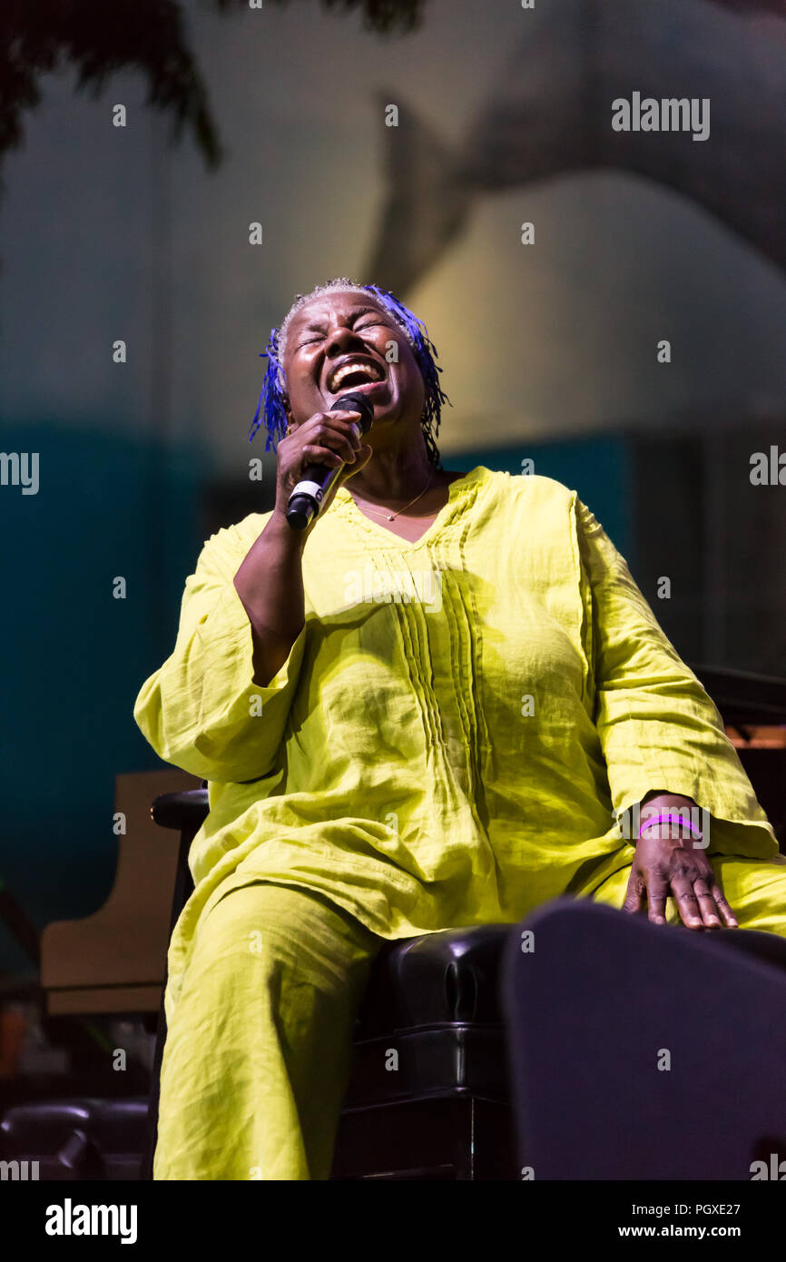Randy crawford hi-res stock photography and images - Alamy