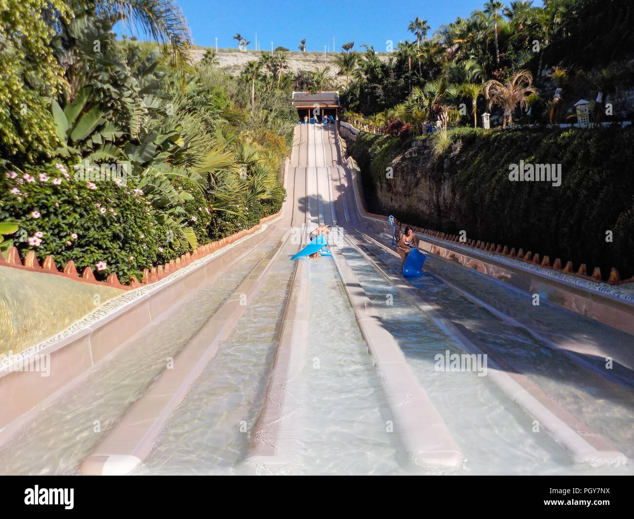 Family spain waterpark hi-res stock photography and images - Alamy