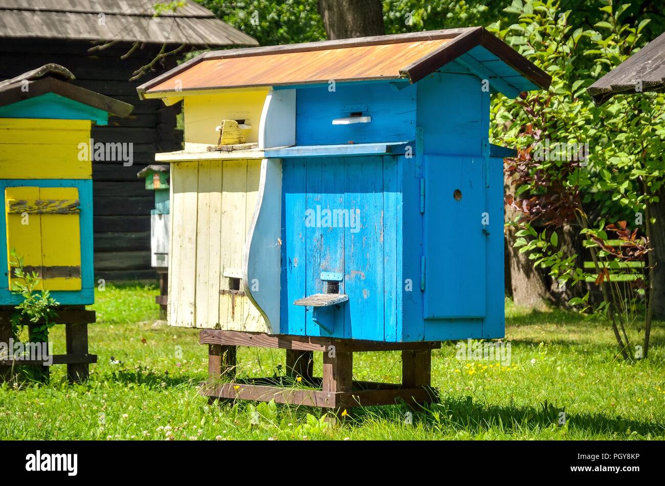 Beehive cottage hi-res stock photography and images - Alamy
