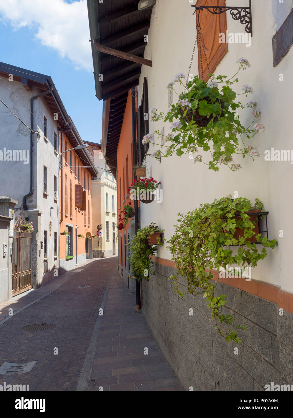 Somma lombardo hi-res stock photography and images - Alamy