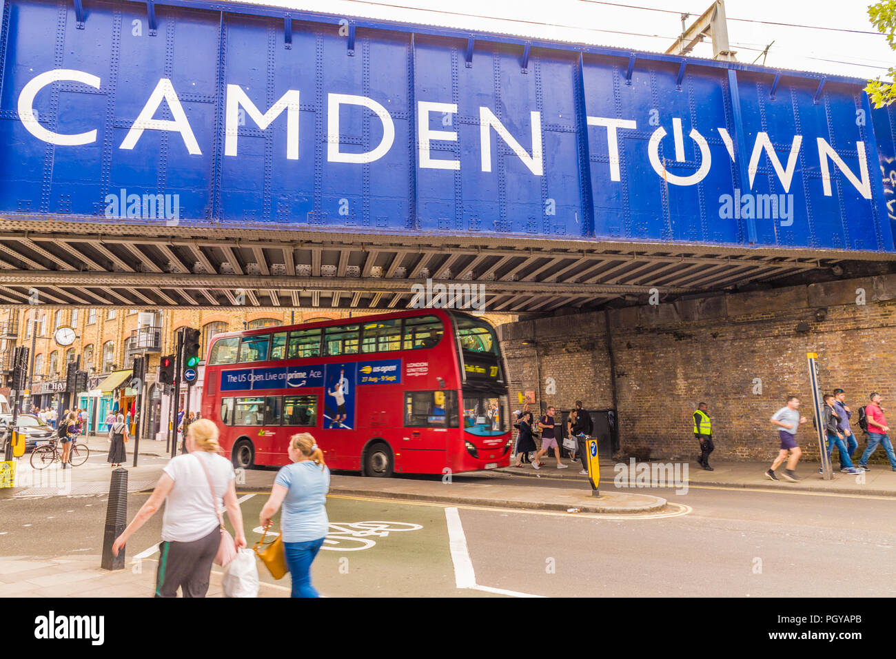 Market street bus hi-res stock photography and images - Alamy