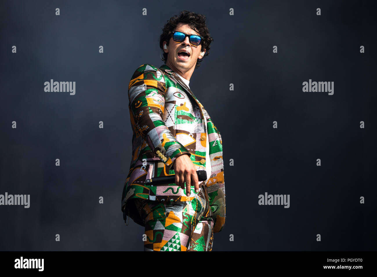 DNCE (Joe Jonas, JinJoo Lee, Cole Whittle, Jack Lawless) performing at ...