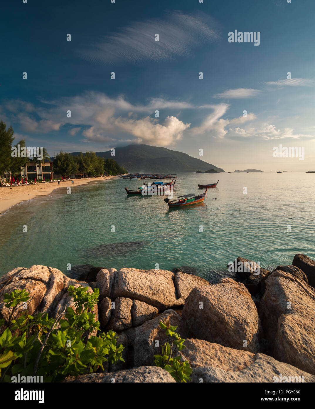Koh lipe beach hi-res stock photography and images - Alamy