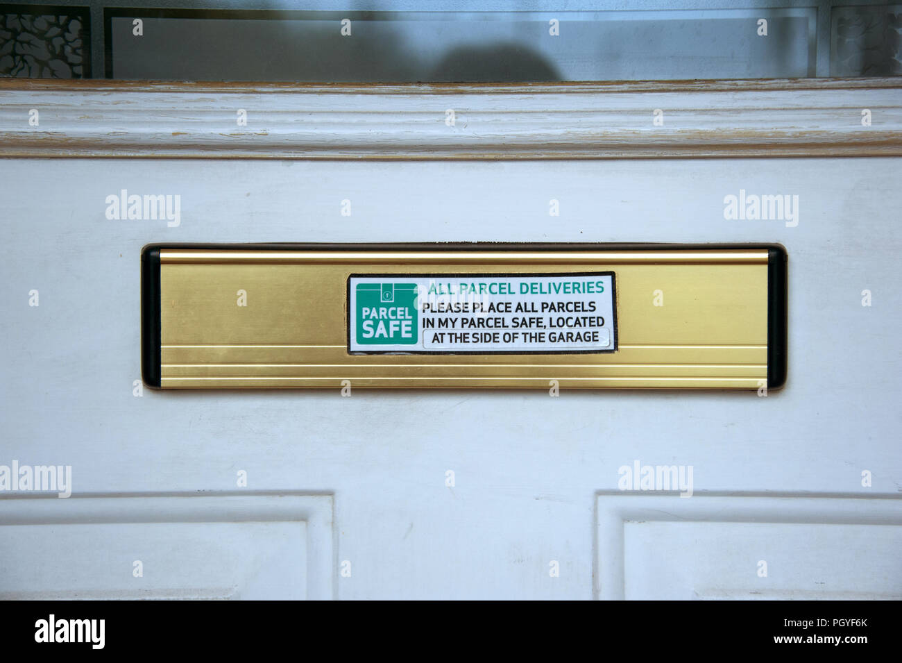 Parcel safe notice hi-res stock photography and images - Alamy
