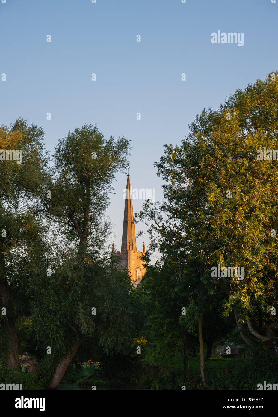 Lechlade canal hi-res stock photography and images - Alamy