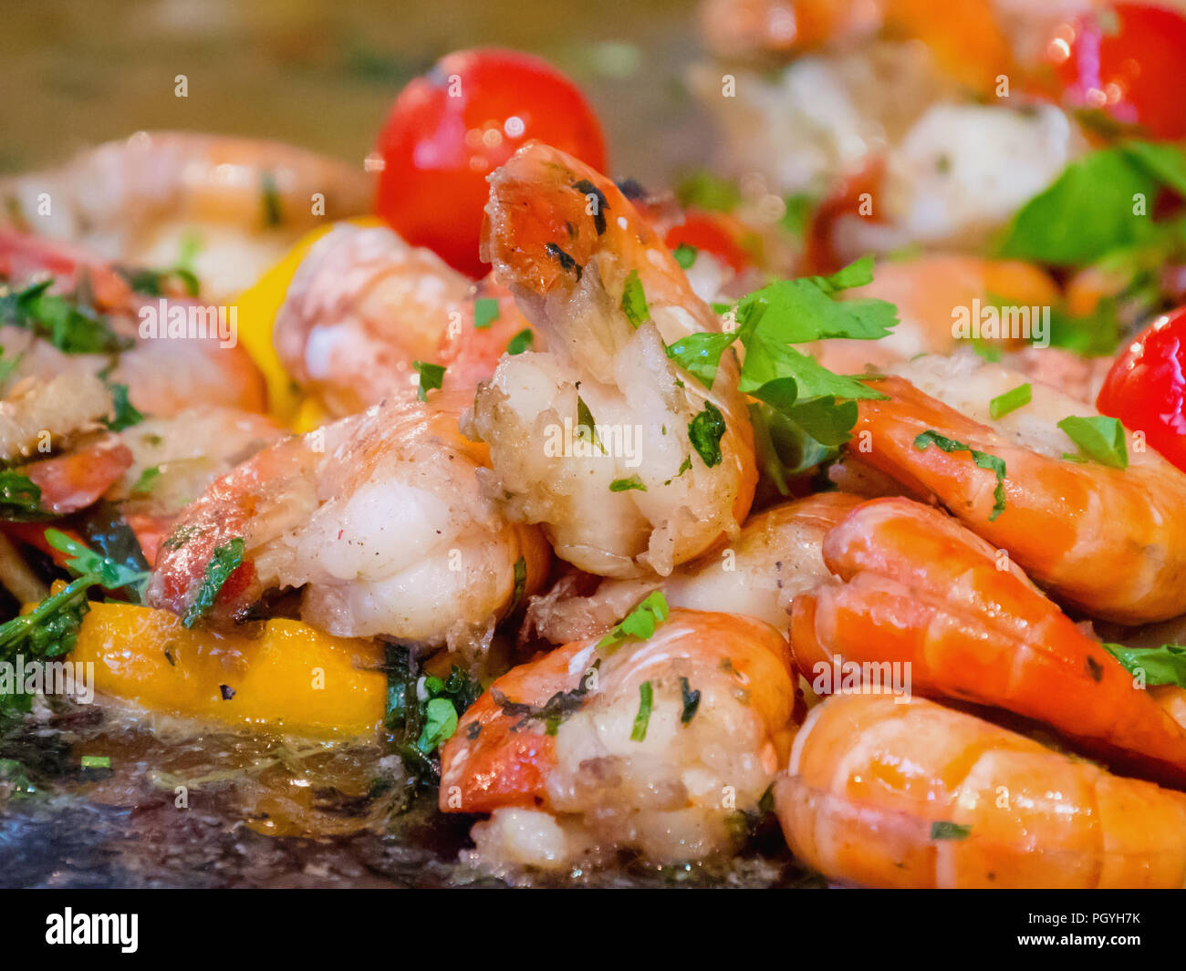 Preparing shrimp kitchen hi-res stock photography and images - Alamy
