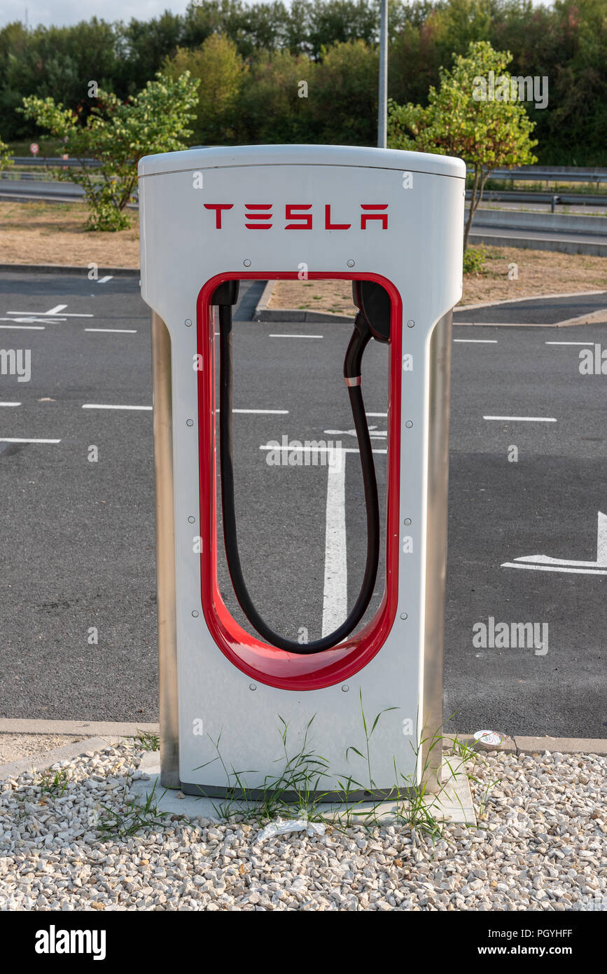 Reims, France - August 27, 2018: Tesla Super Charging station onhighway ...
