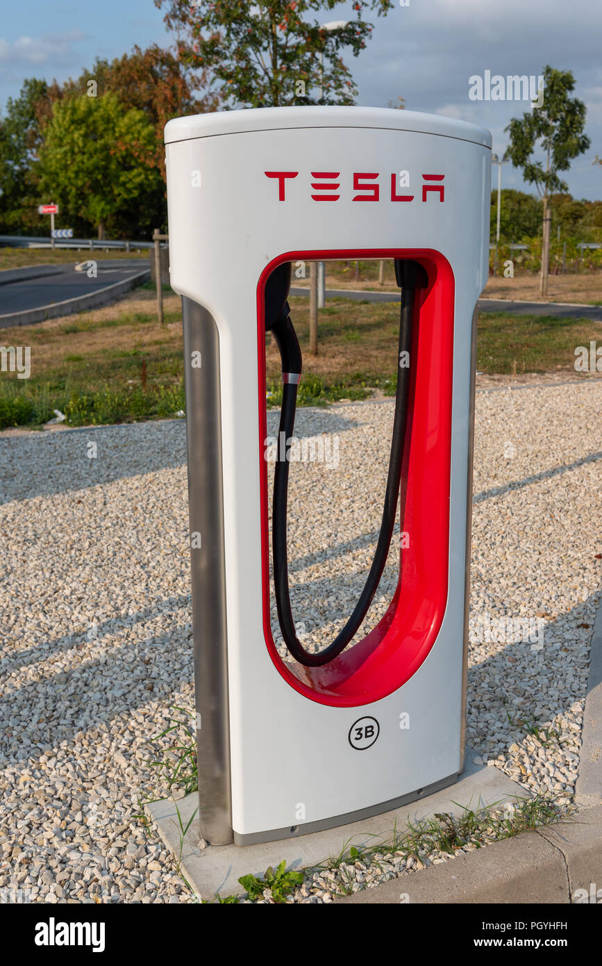 Reims, France - August 27, 2018: Tesla Super Charging station onhighway ...