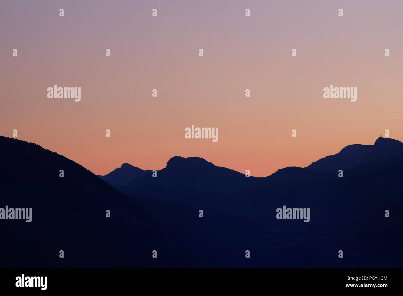 Horizon ridge hi-res stock photography and images - Alamy