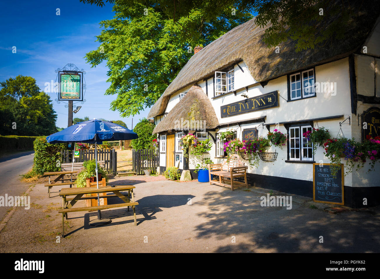 Heddington High Resolution Stock Photography and Images - Alamy