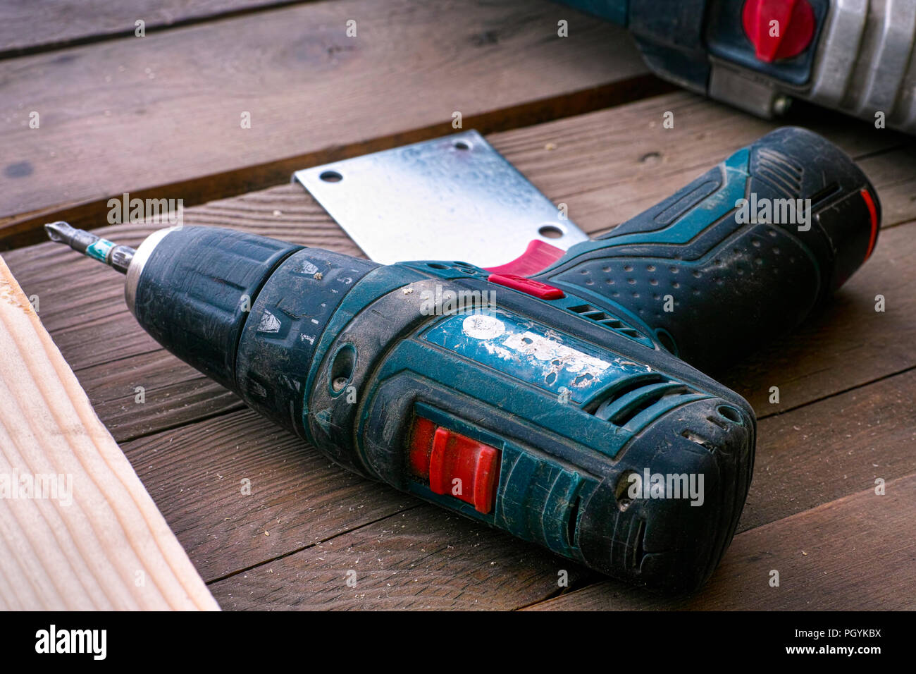 Screw drill hi-res stock photography and images - Alamy
