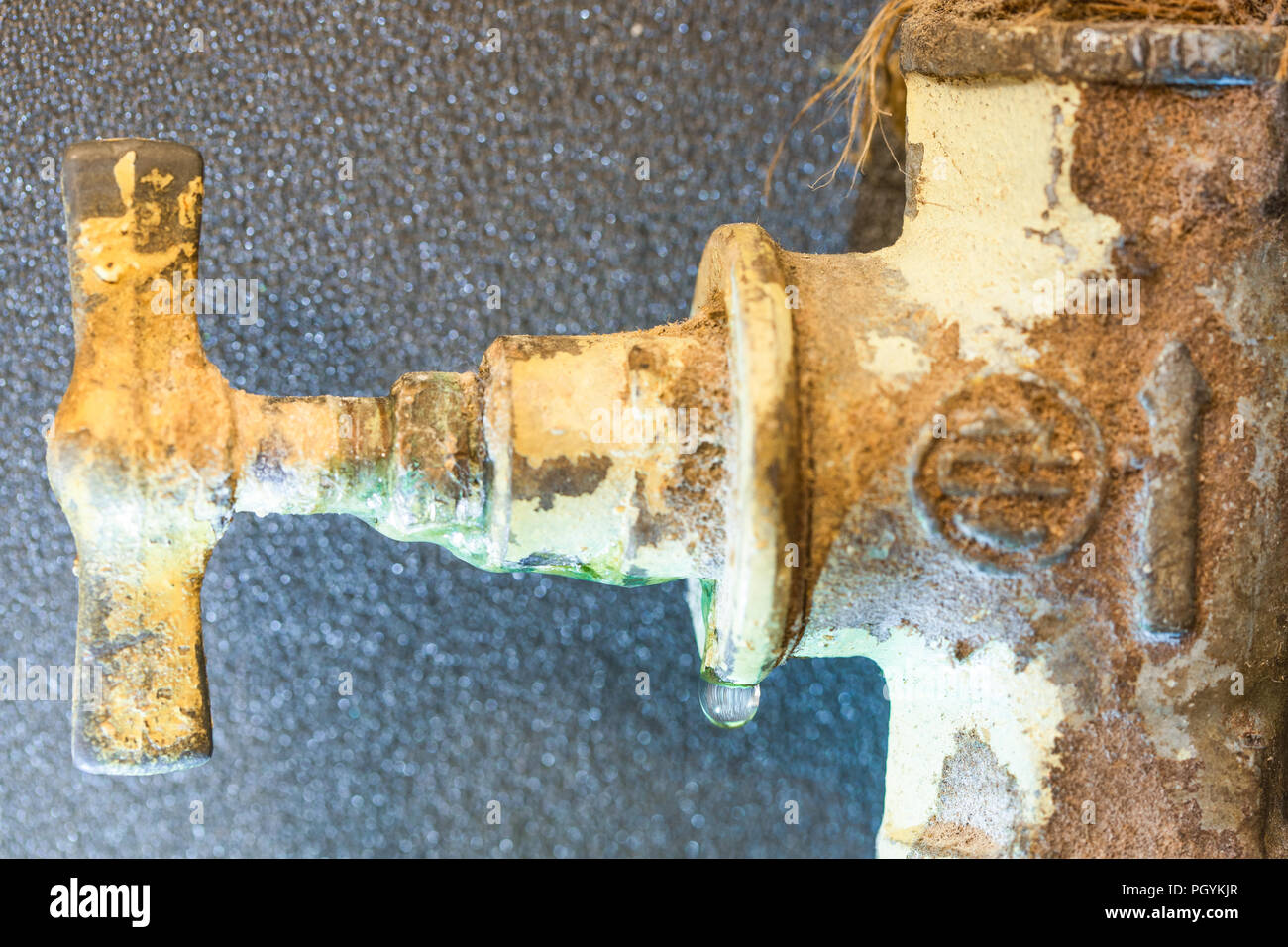 Leaky valve hi-res stock photography and images - Alamy