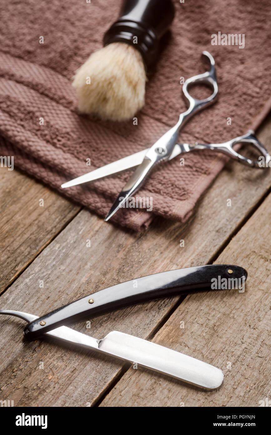 Razor brush hi-res stock photography and images - Alamy