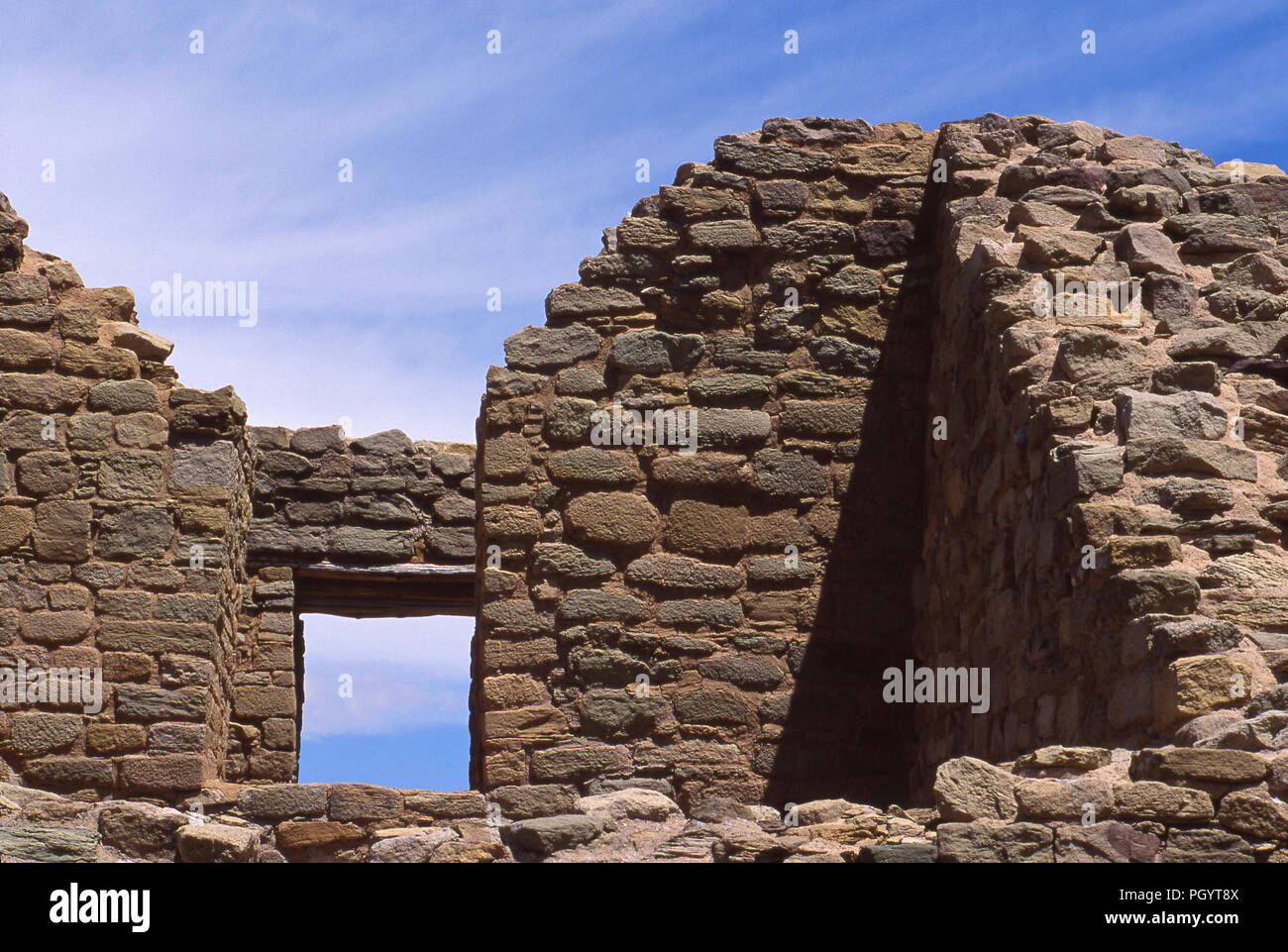 Ancestral Puebloan/Anasazi stone masonry walls and window, Aztec ...