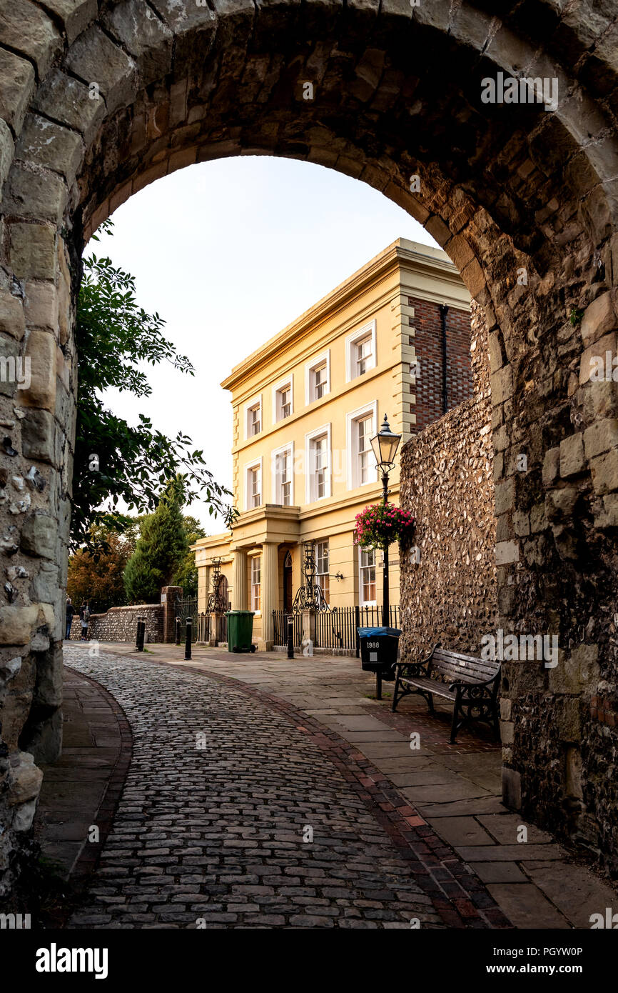 Georgian gatehouse hi-res stock photography and images - Alamy