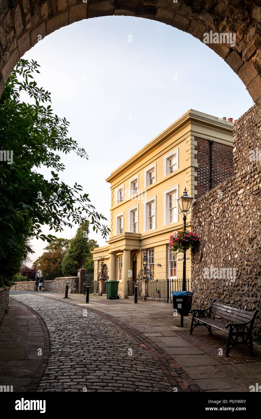 Georgian gatehouse hi-res stock photography and images - Alamy