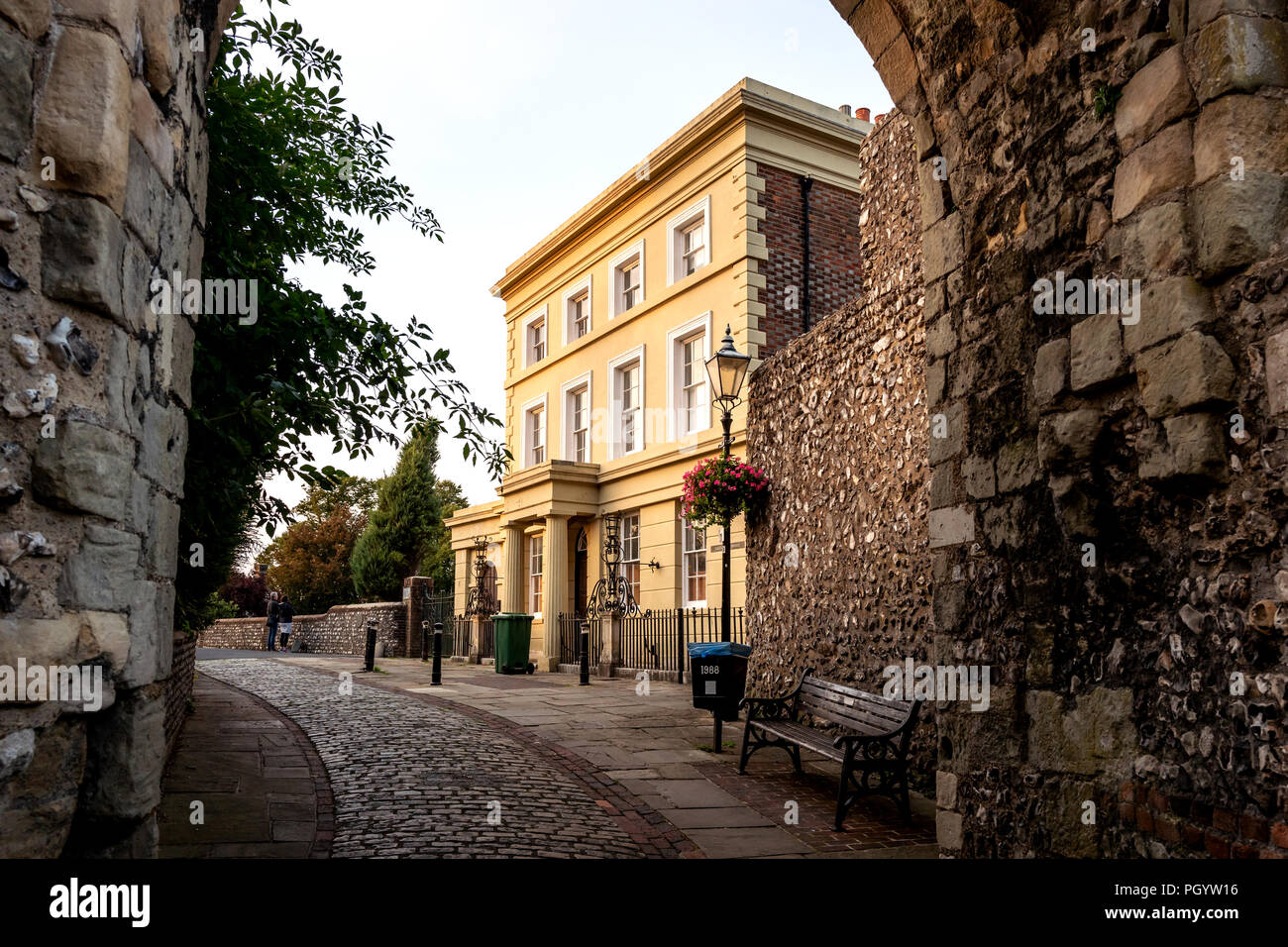 Georgian gatehouse hi-res stock photography and images - Alamy