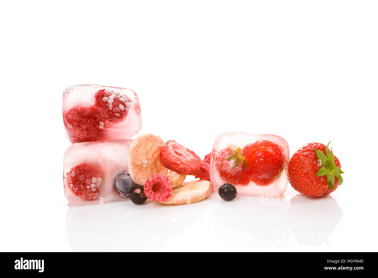 Freeze dried strawberries, raspberries, currants, blueberries and ...