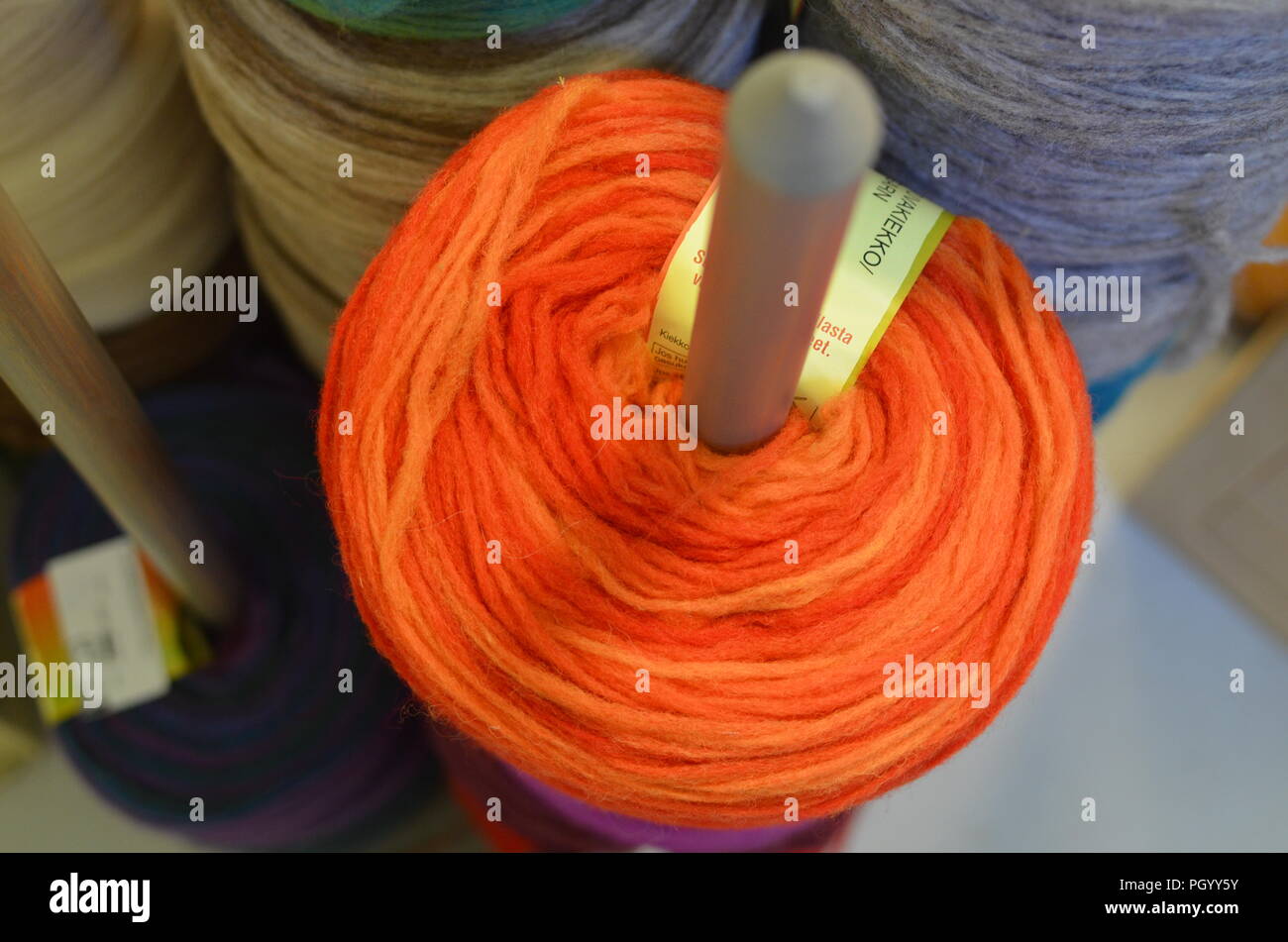 Yarn disc hi-res stock photography and images - Alamy